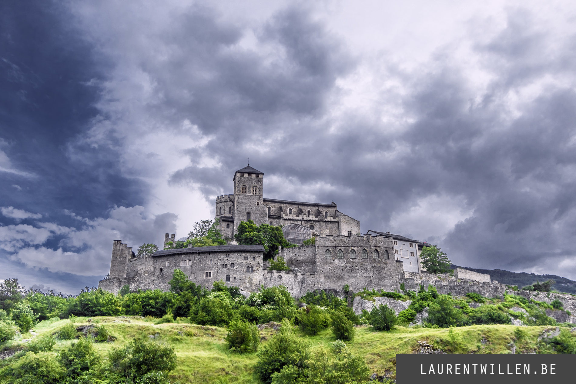 Sion - Chateau de Tourbillon, lac Saint-Léonard - récit de voyage