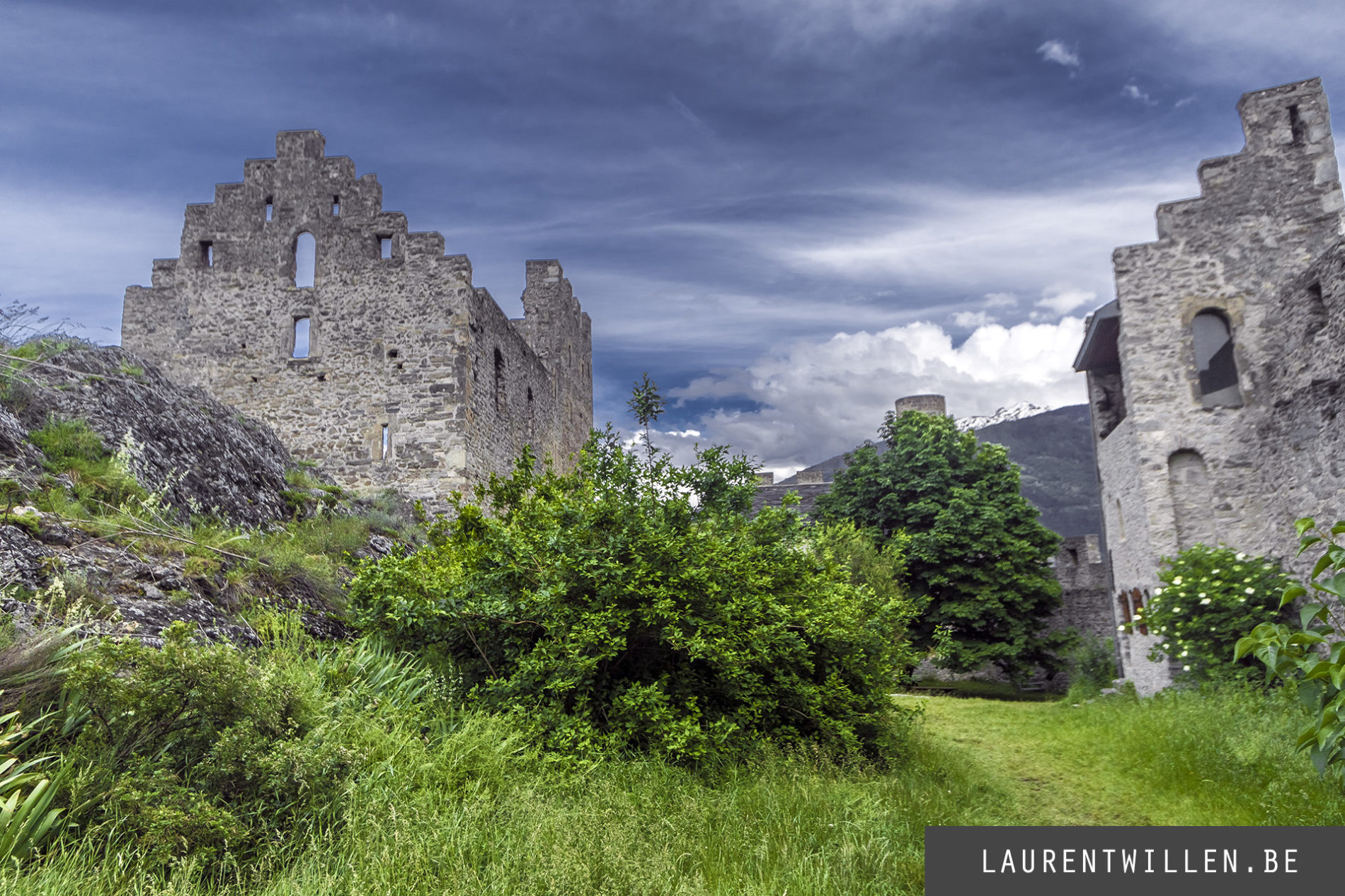 Sion - Chateau de Tourbillon, lac Saint-Léonard - récit de voyage